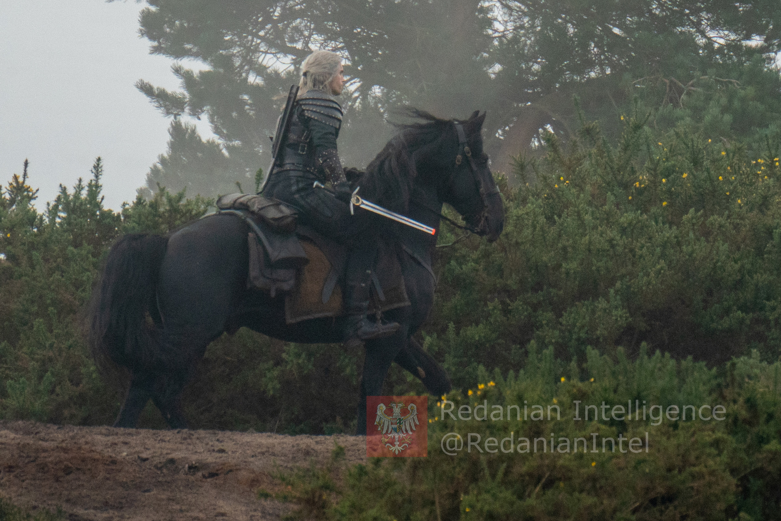 EXCLUSIVE: Henry Cavill rides a new horse for The Witcher - Redanian ...