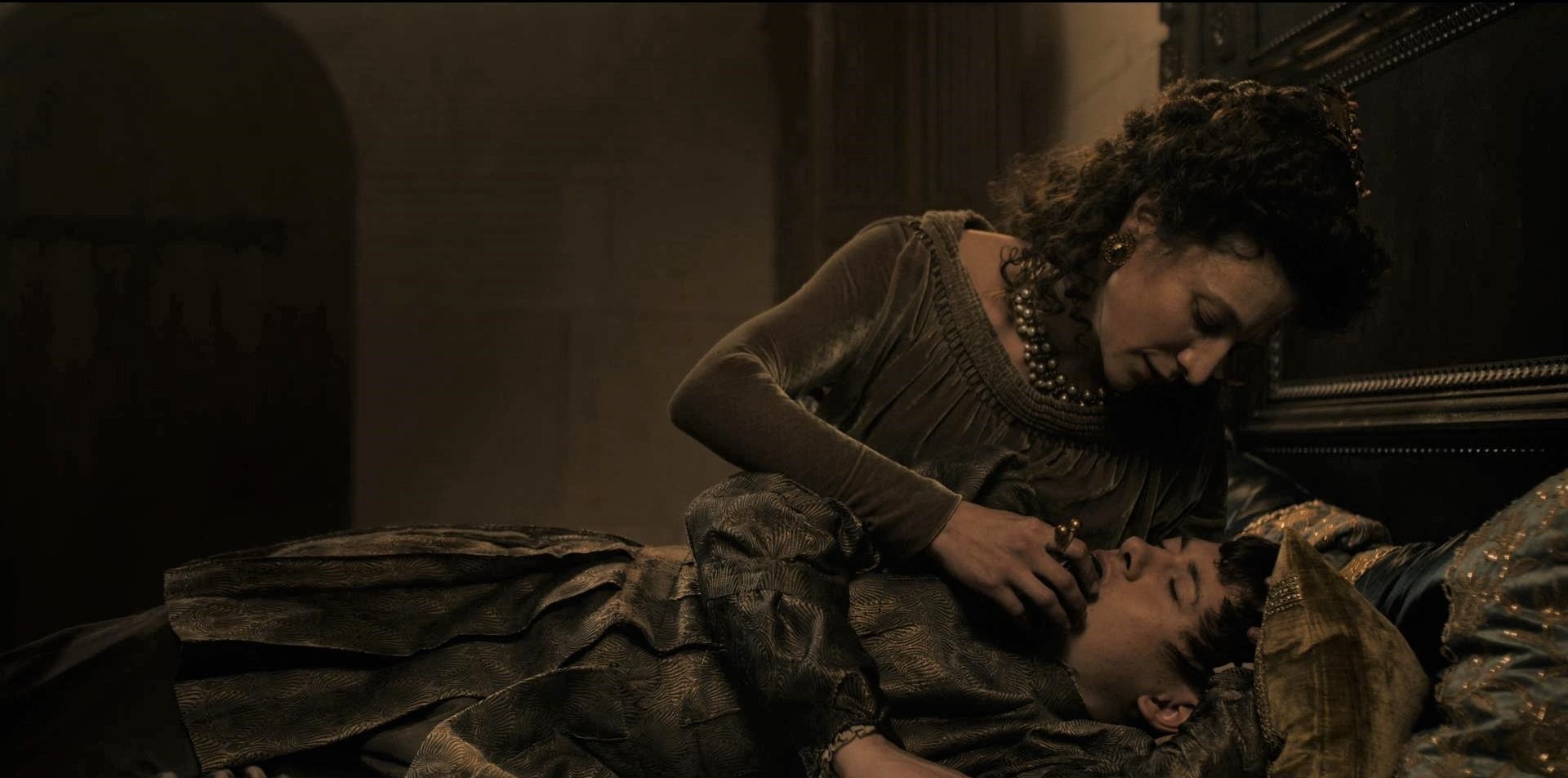 The Witcher films Cintra flashbacks, night shoots, dancers, and more ...